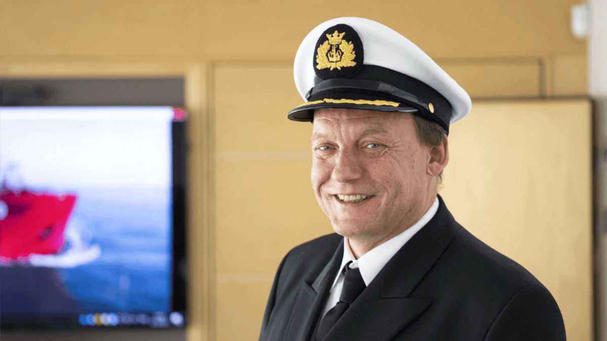 The Captain was in the middle of the Pacific Ocean when he got the ...